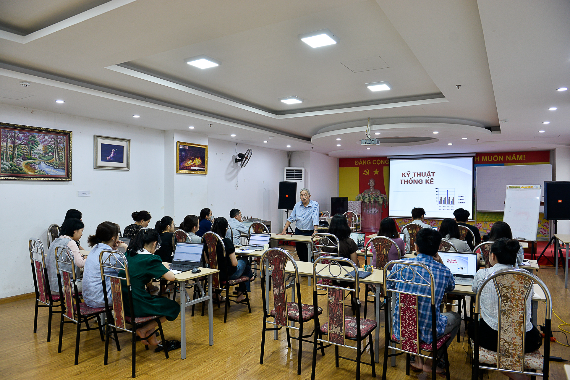 VinaCert đào tạo nội bộ "Kỹ thuật thống kê cơ bản"